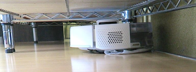 2階建でも簡単に利用できる「SwitchBot K10+」はスマートなロボット掃除機だった | DEKIRUCHA
